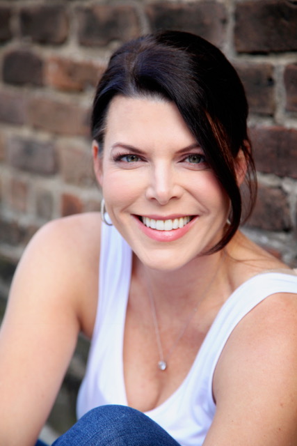 Amy Mundy | IZON 2020